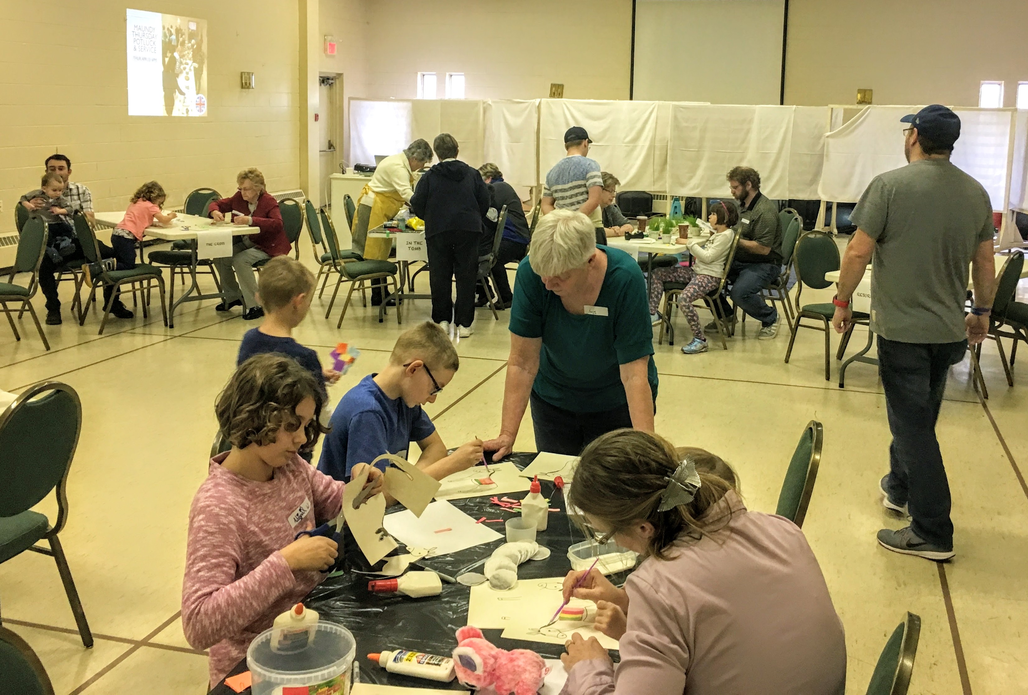 We Celebrate 10 years of Messy Church – St. George's Anglican Church